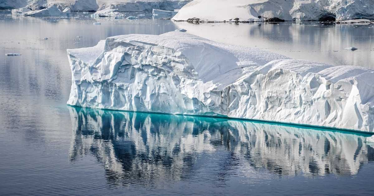 Researchers Amazed to Extract ‘Oldest’ Ice Sample in Antarctica, Air ...