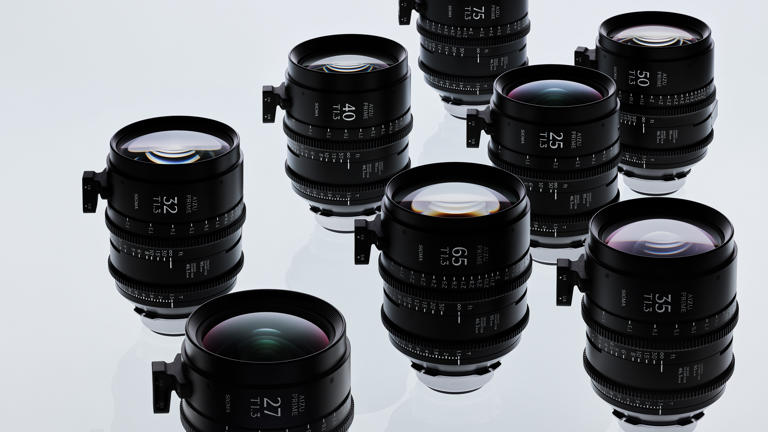 12 lenses of Christmas: Sigma brings the bokeh, Fujifilm flips a ...