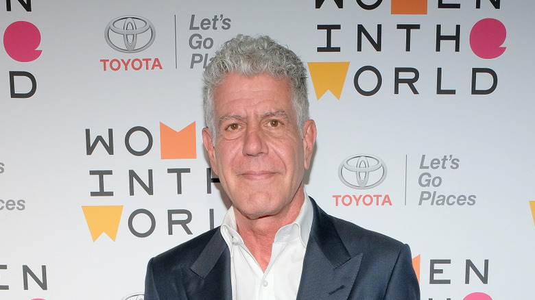 Anthony Bourdain Had An Unexpected Love For This Fast Food Fried ...