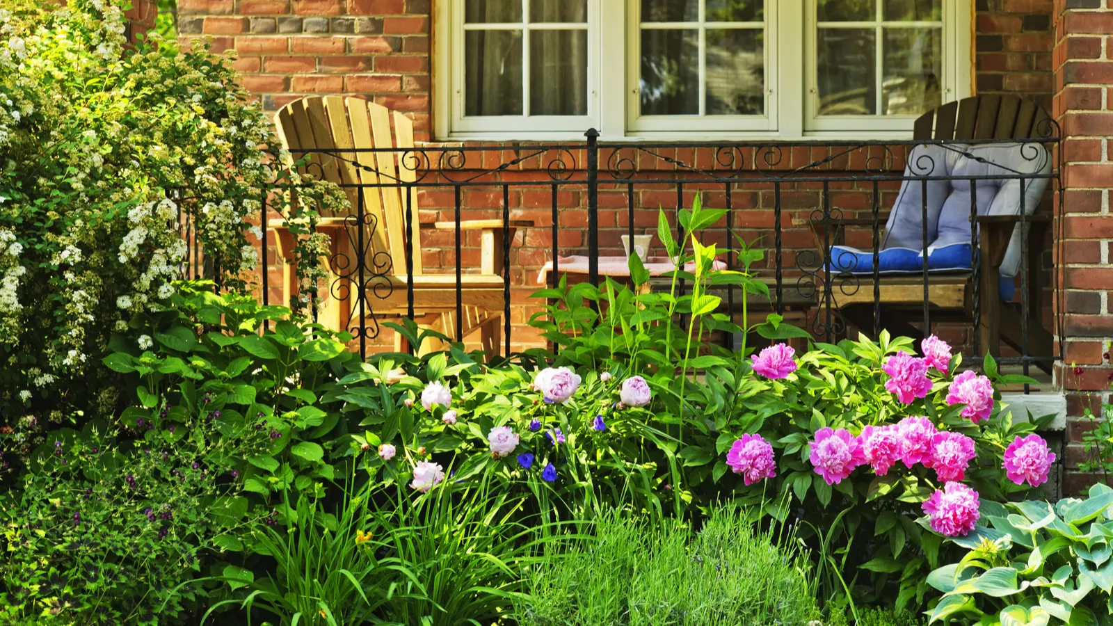 Cottage garden ideas to create a whimsical backyard