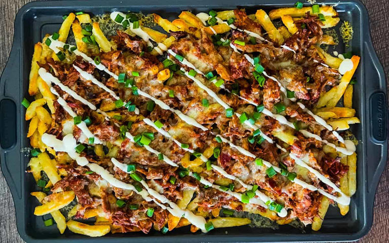 Easy loaded pulled pork fries