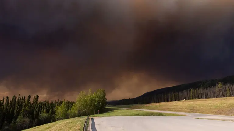 Where are the wildfires in Canada? Maps pinpoint the location of fires ...