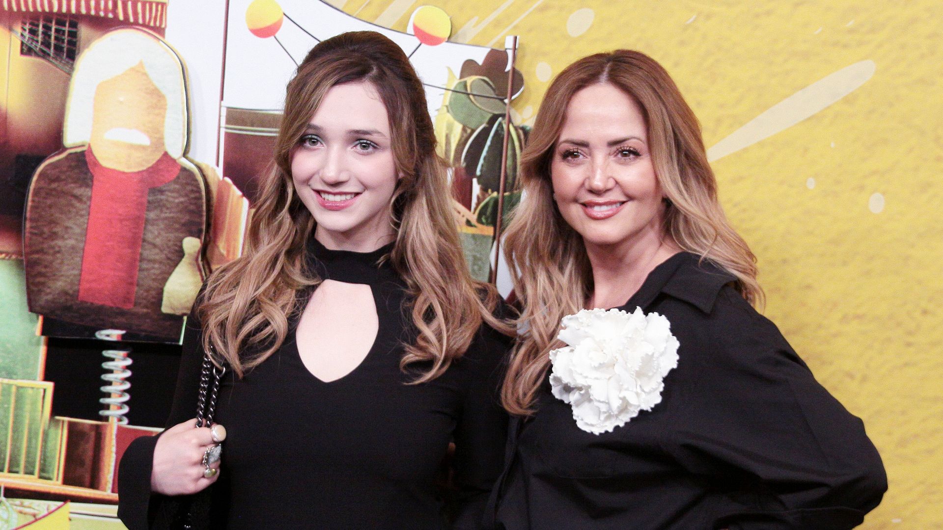 Nina Rubín se lanza como tatuadora con el apoyo de Andrea Legarreta y ...