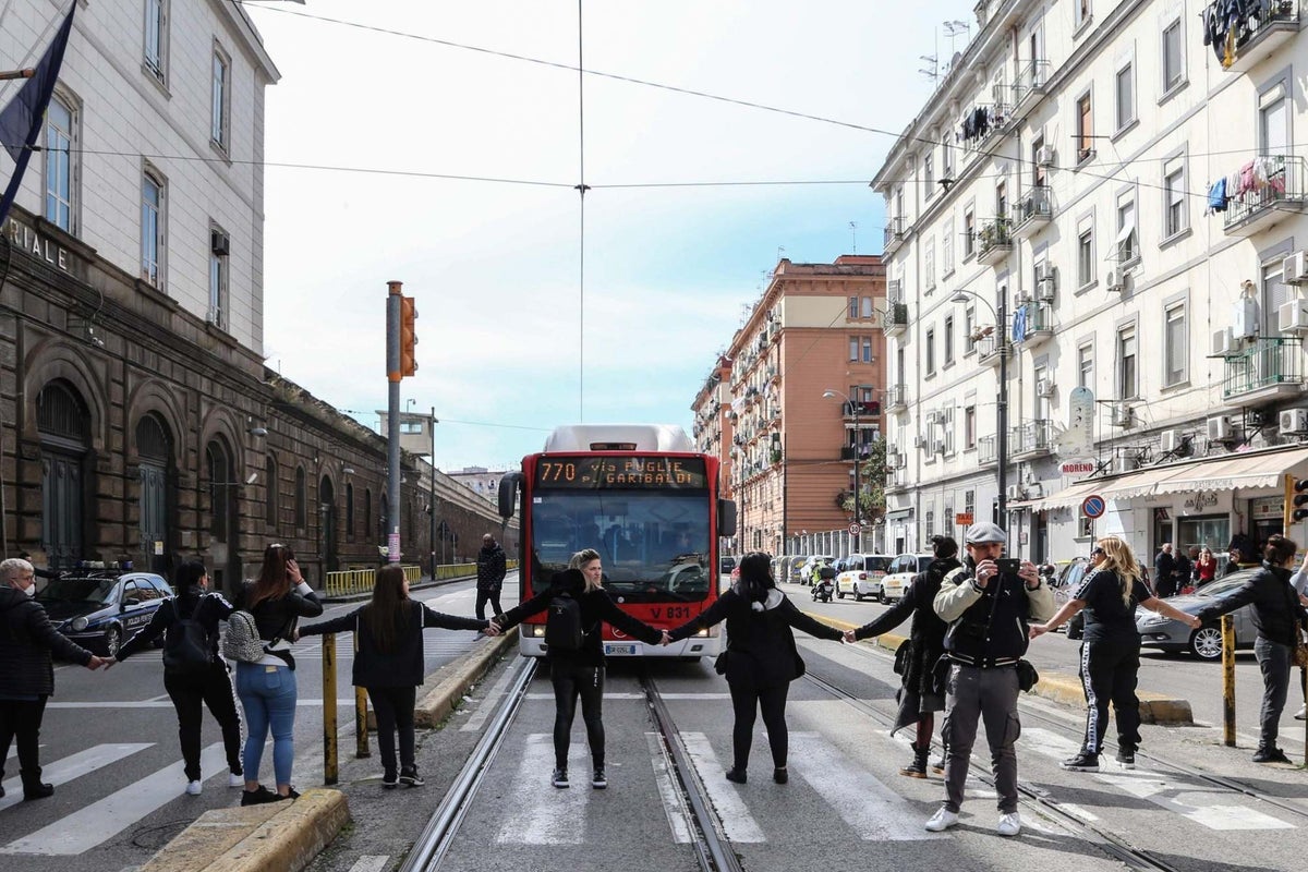 Protests that block traffic to be banned in Italy