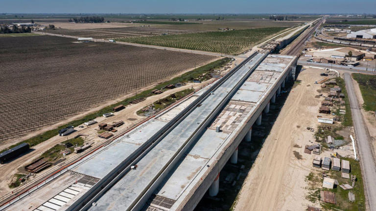 California's high-speed rail project has 'no viable path forward,' new ...
