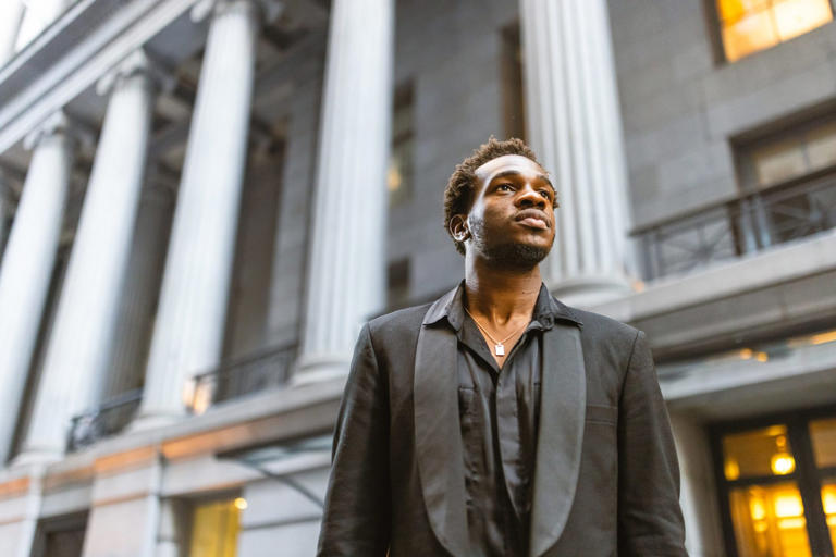 Wall Street CEO tells interns to ‘act immediately like this is 100% ...