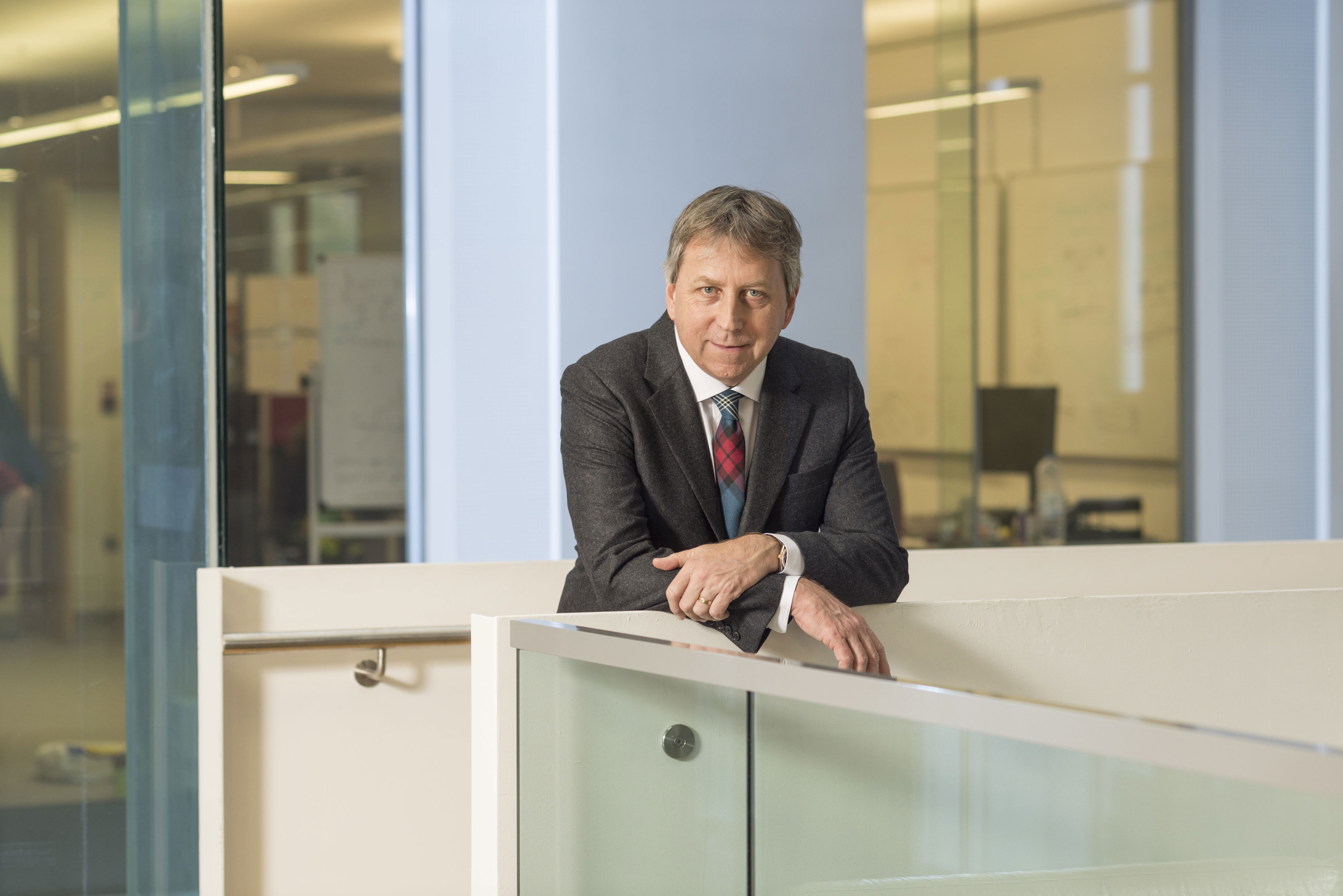 University of Edinburgh lecturers to walk out over planned £140m cuts