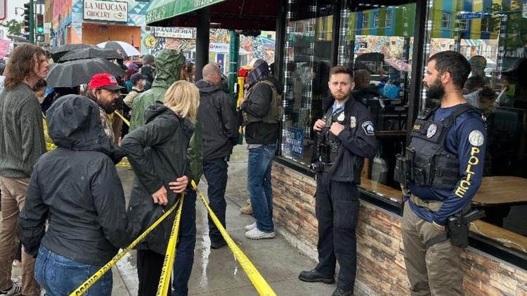 Minneapolis to review police involvement in restaurant raid