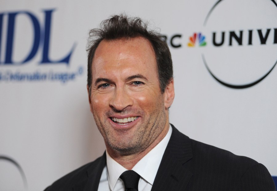 Star of Gilmore Girls reminisces about playing baseball in Savannah