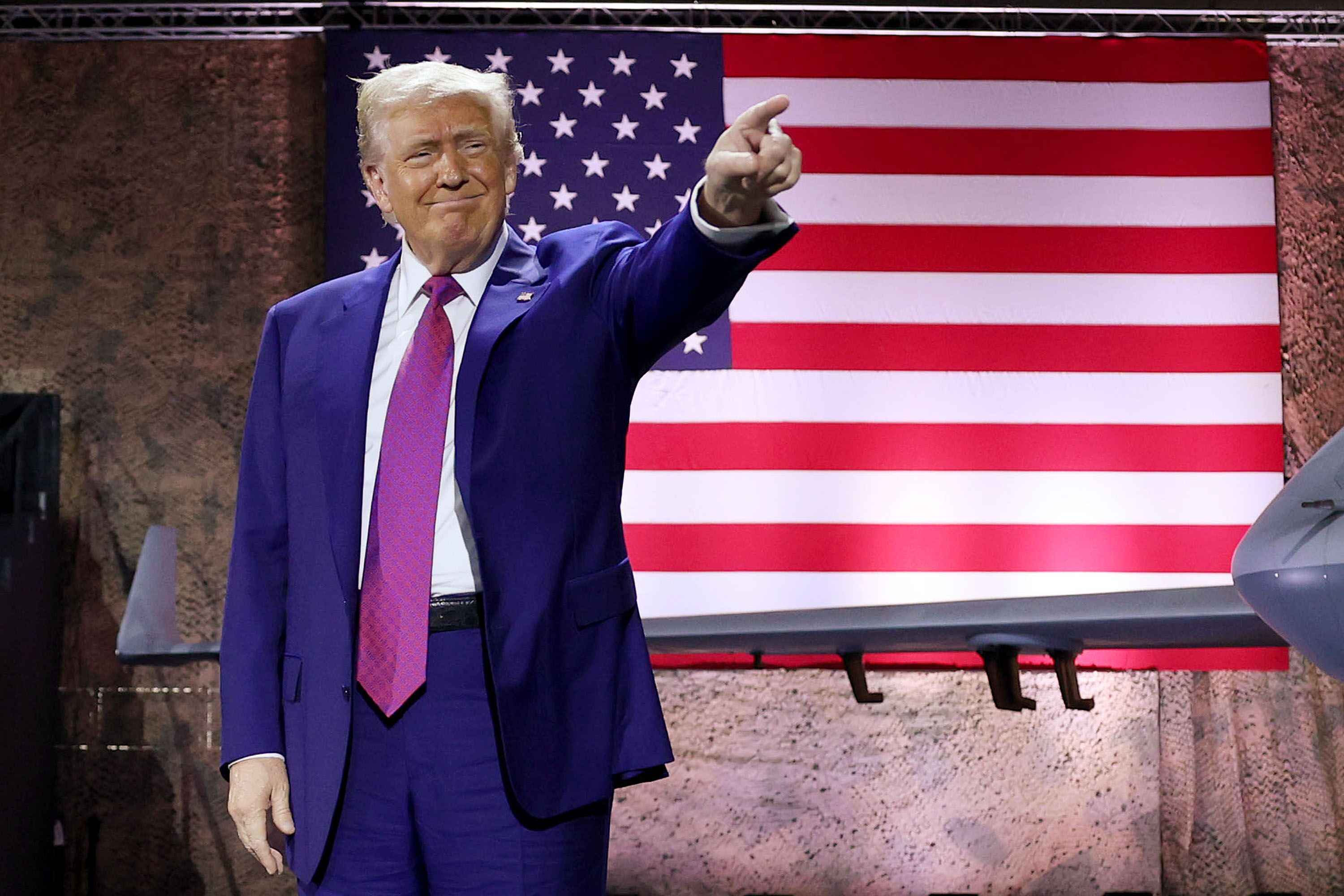 Trump Gets a Tentative Win From CBO's New Tax and Tariff Estimates