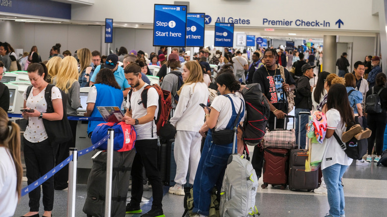 Can You Take Frozen Liquids Through TSA At The Airport?