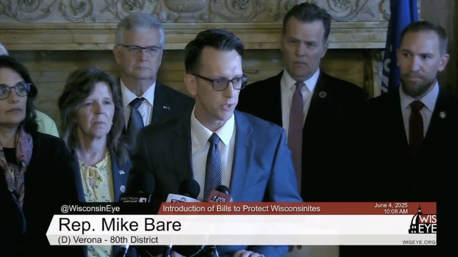 Democrats challenge federal actions against Wisconsin residents