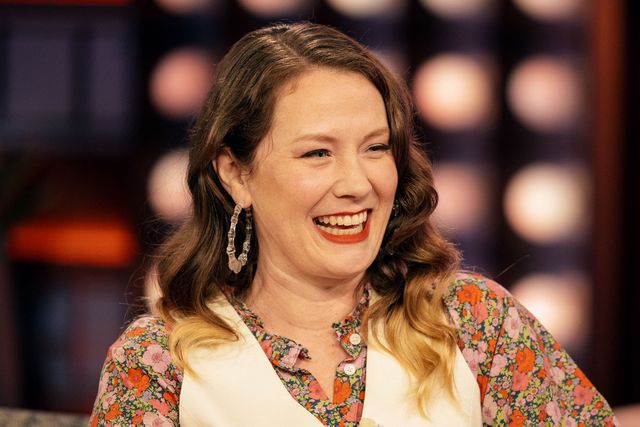 Tom Hanks Is 'Not Surprised' About His Daughter’s Memoir That Alleges Her Mom Samantha Lewes Was ...