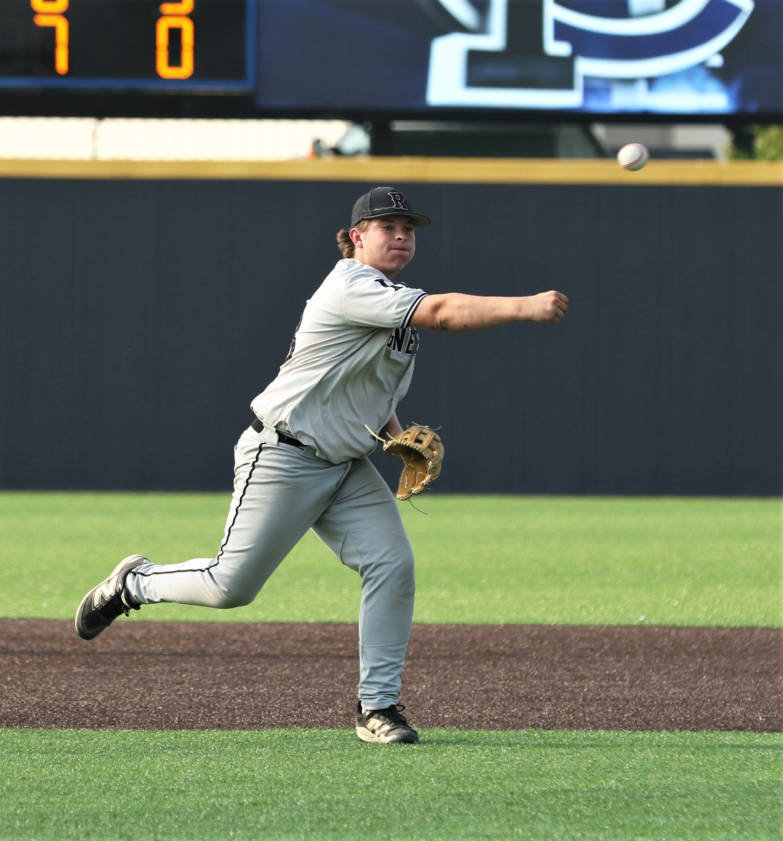 Tough first inning dooms Ridgewood baseball in regional semifinal