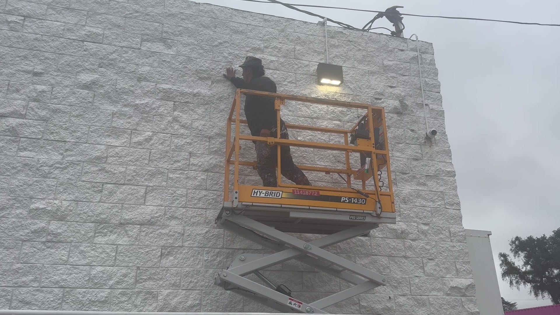 New mural champions the resiliency of Altadena community