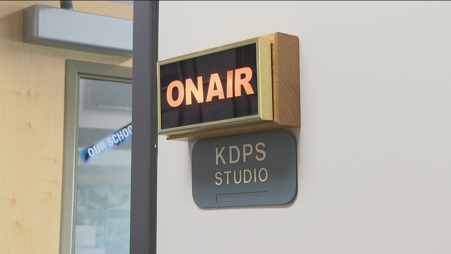 DMPS selling student-run radio station KDPS 88.1 FM