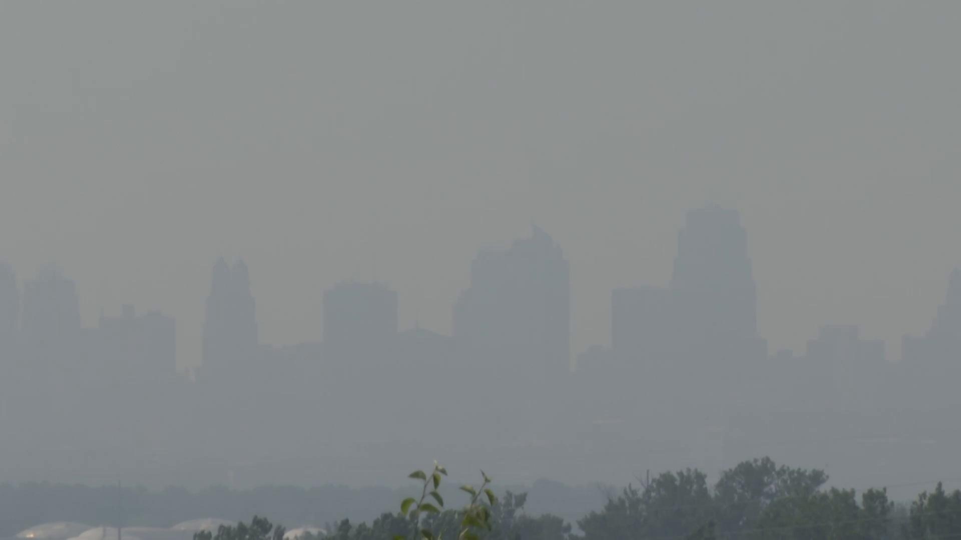 Air quality worsens in eastern US as Canadian wildfire smoke hangs over ...