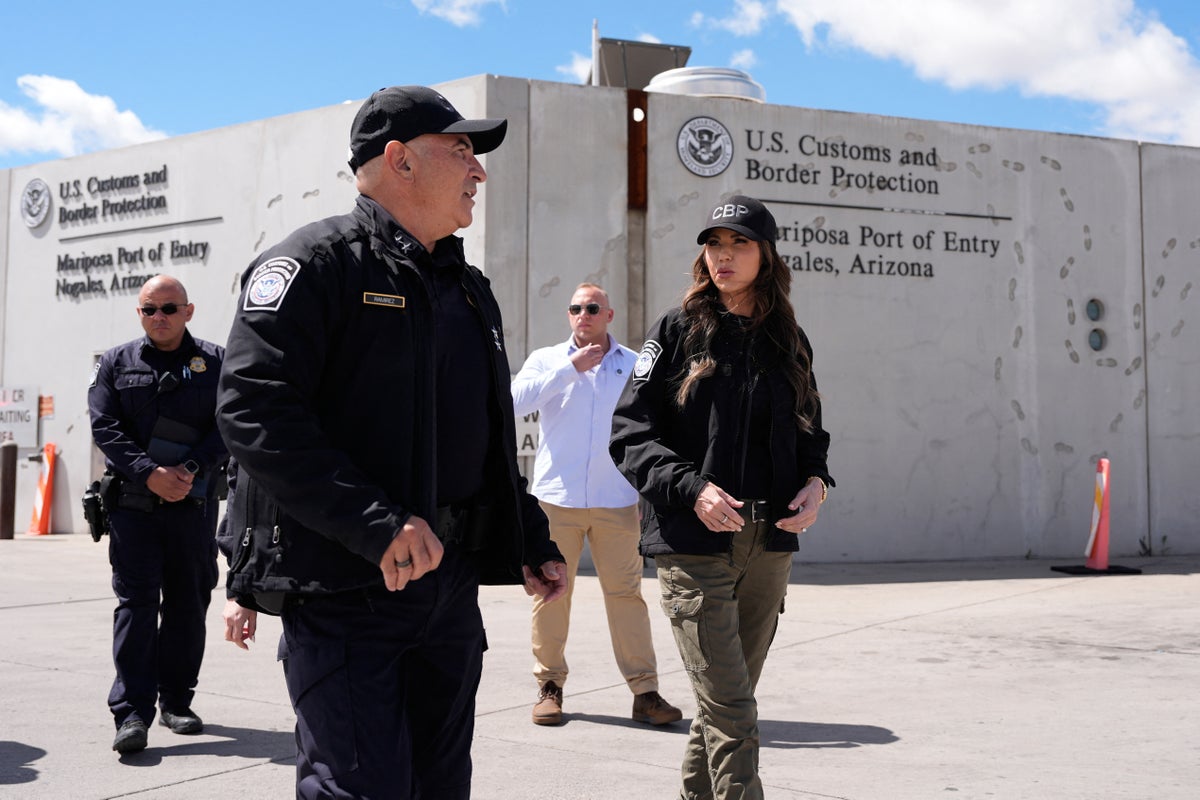 ICE planea operativo con 5.000 agentes federales y 21.000 soldados para ...