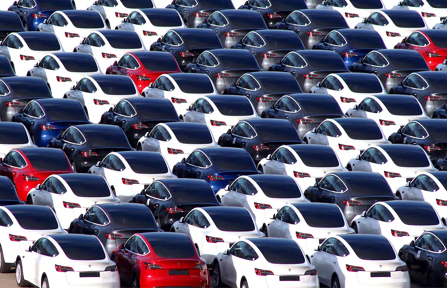 Fully charged? How Canada's electric cars share compares to other countries