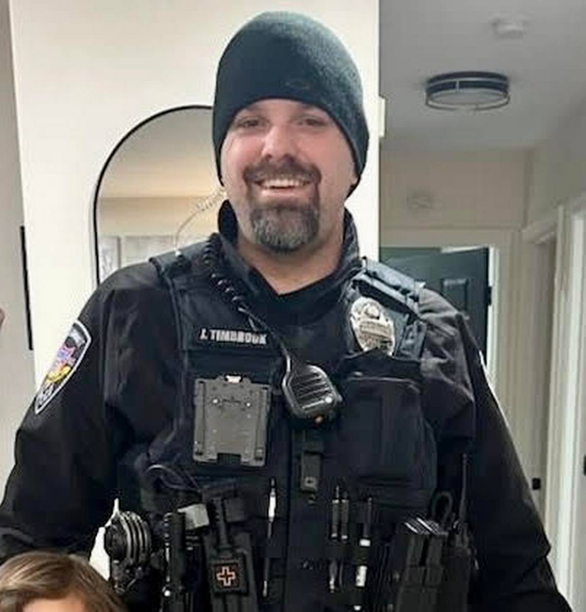 Lee's Summit officer released from hospital, identified following ...