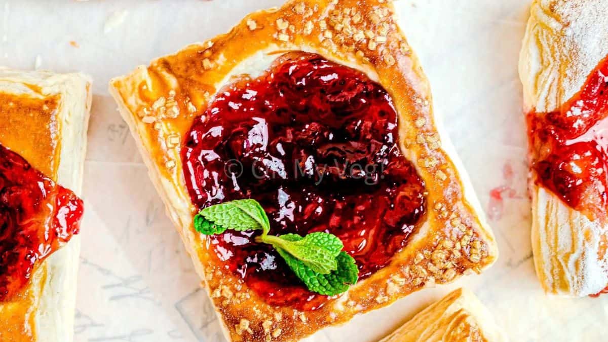 How to Turn Store-Bought Puff Pastry Into Amazing Desserts