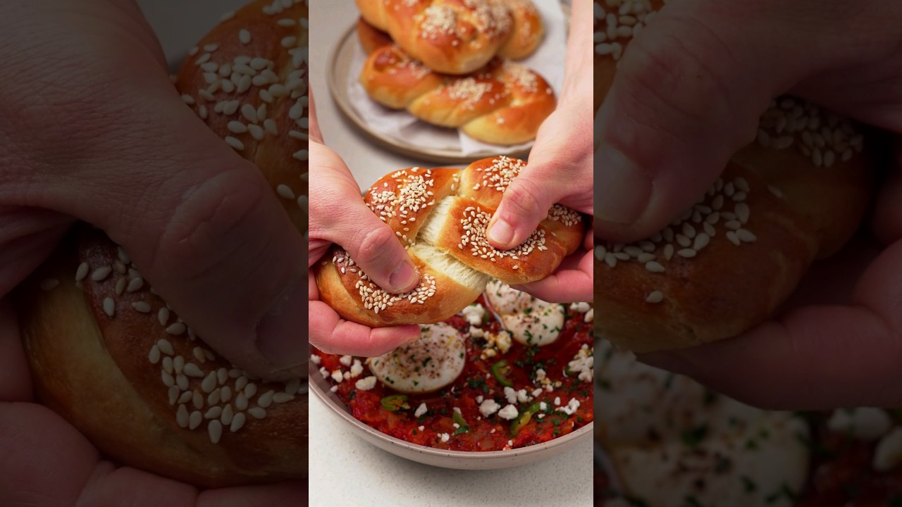 Shakshuka & mini challah: a tasty duo!