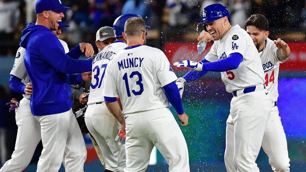 MLB: Dodgers Officially Extend Max Muncy's Contract, Three-Time World ...