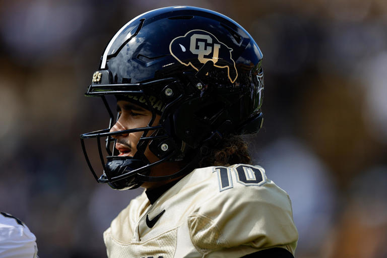 Colorado quarterback named one of PFF's Top 10 Freshmen to Watch in 2025