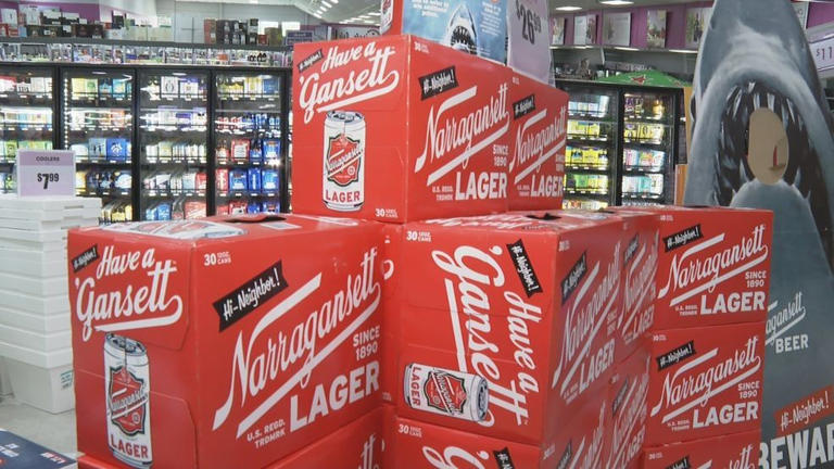 Narragansett Beer offers taste of New England in Netflix series 'Sirens'