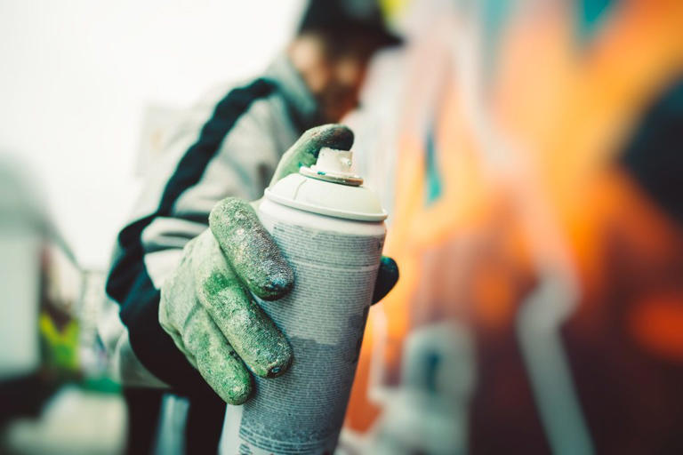 Antisemitic graffiti scrawled on Altadena temple remains