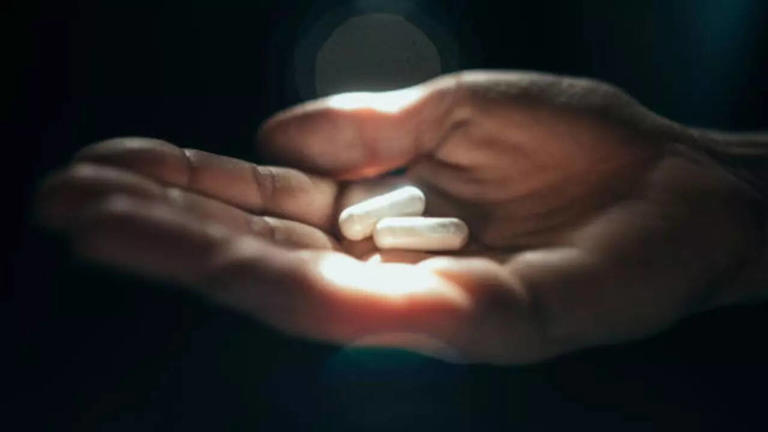 What are nitazines, the drugs stronger than heroin that killed two ...