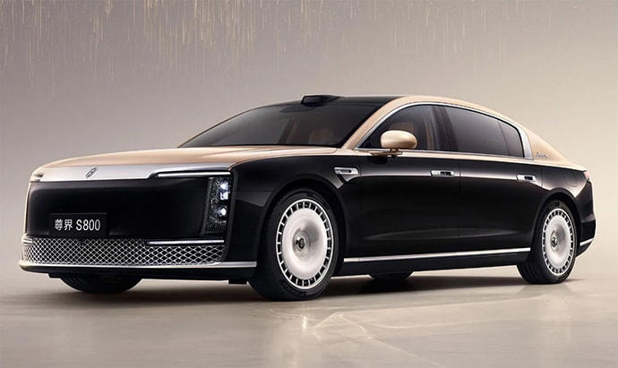 Move Over Mercedes—Huawei’s New 3-Motor Sedan Hits 0–60 in 4.5 Seconds