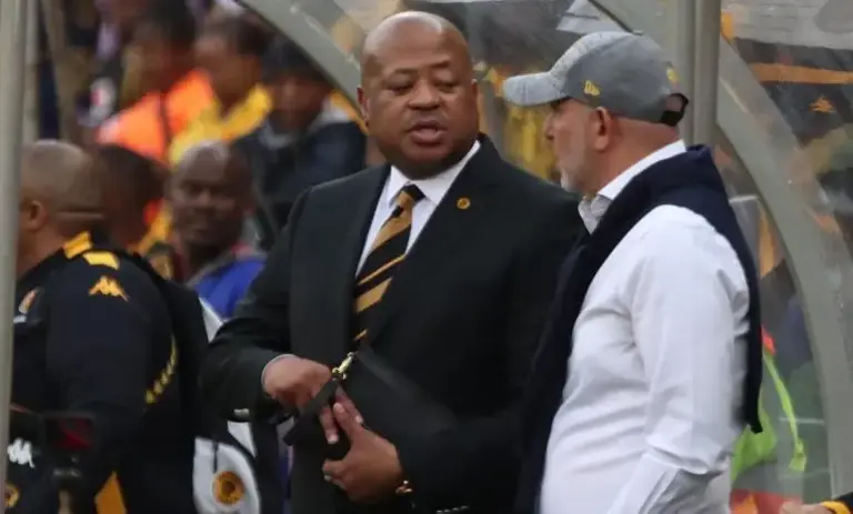 Kaizer Chiefs make HUGE decision on Percy Tau signing! Kaizer Chiefs make HUGE decision on Percy Tau signing!