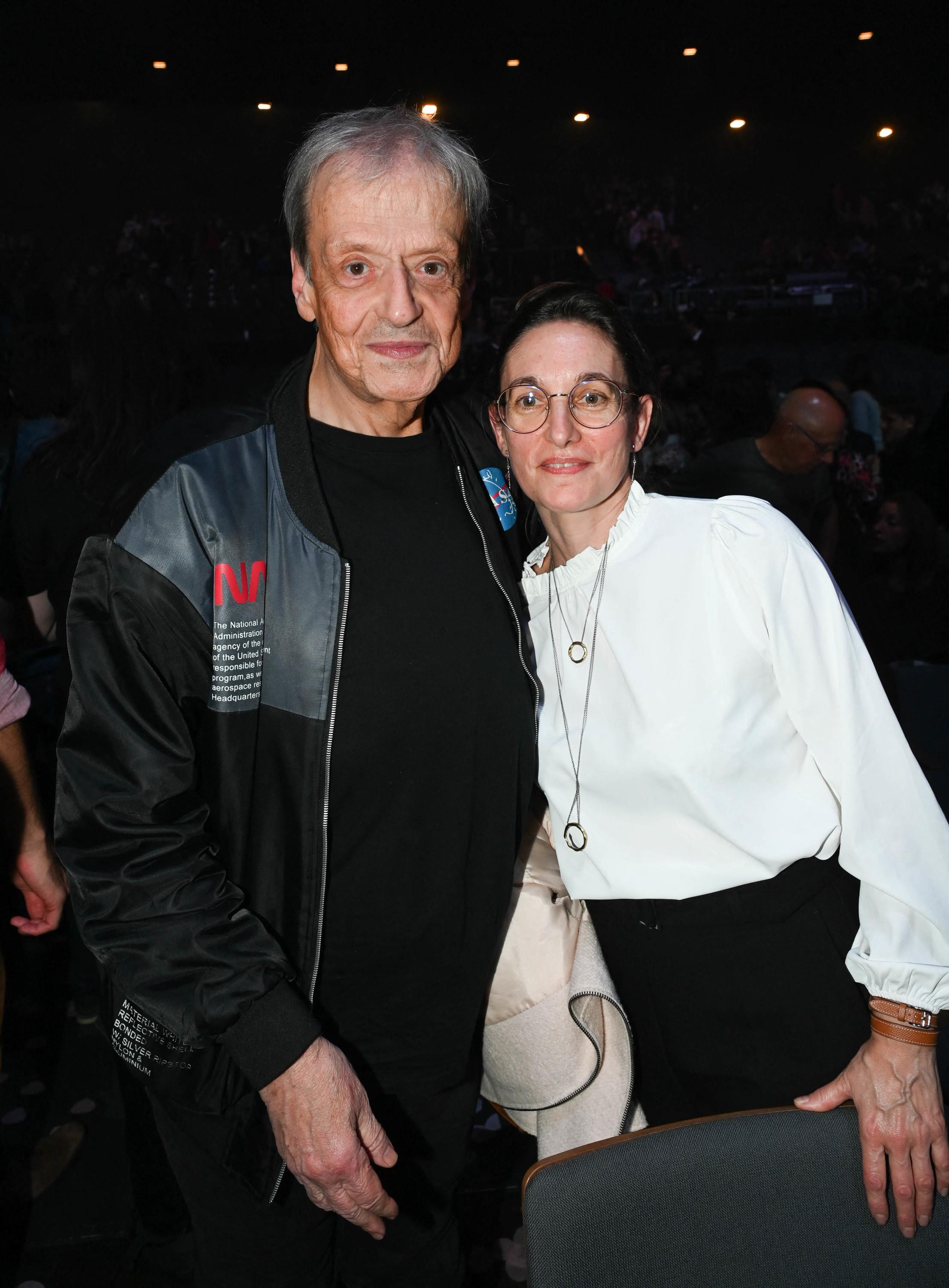 Guy Carlier a 76 ans : à quoi ressemble sa jeune compagne Christine, de ...