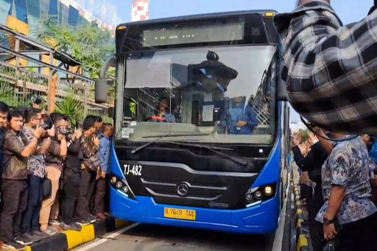 Gubernur Pramono Resmikan Rute Transjabodetabek Blok M–Bogor, Cek Tempat Perhentian, Biaya dan ...