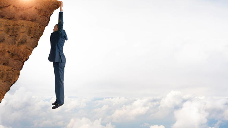 Closing Bell: ASX hangs in there thanks to tech sector strength