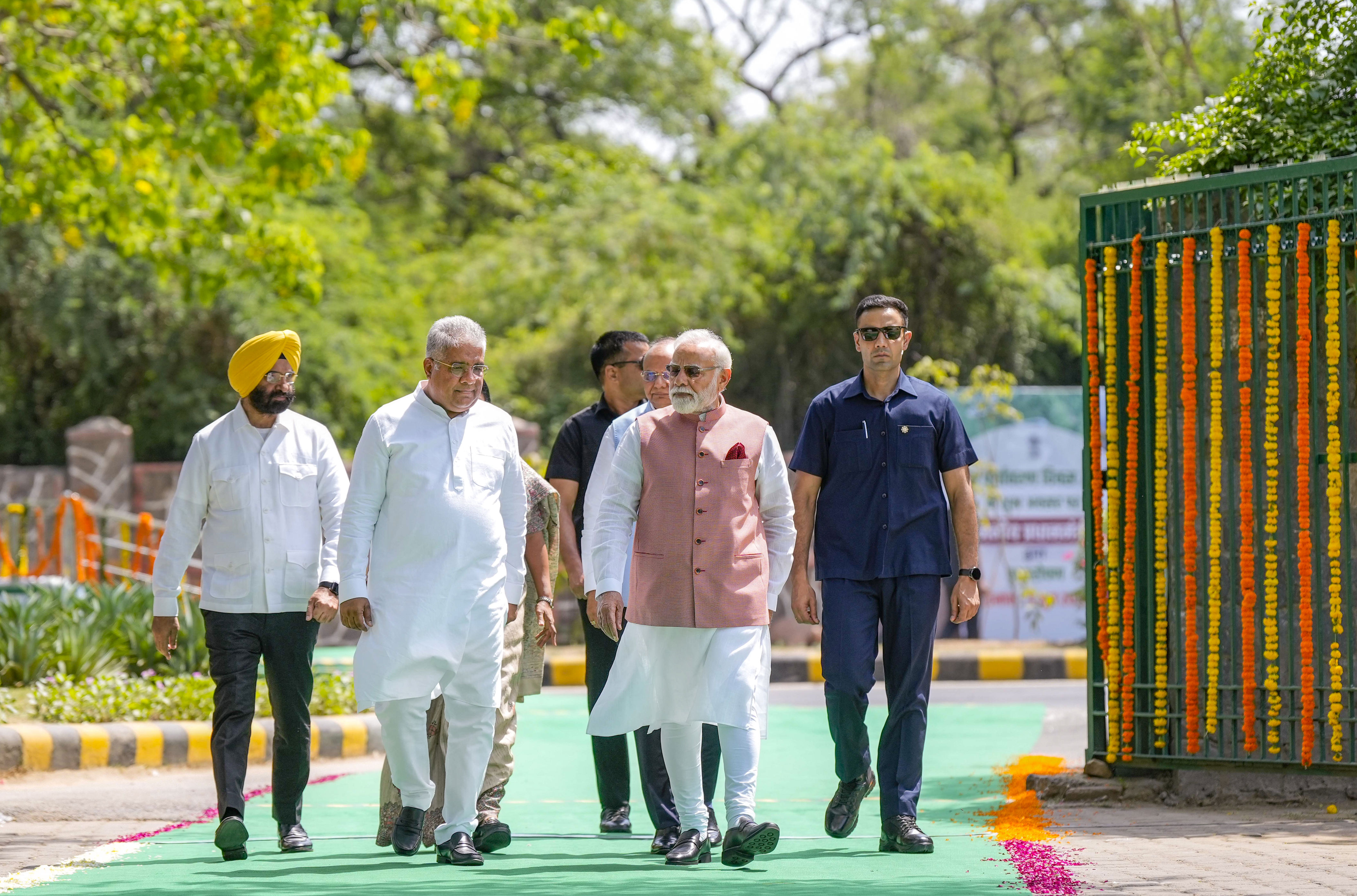 PM Modi launches Aravalli Green Wall Project, expands 'Ek Ped Maa Ke ...