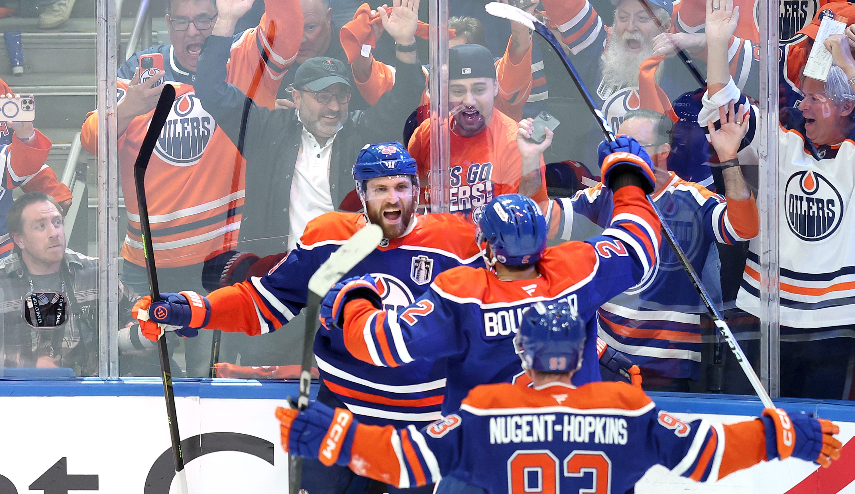 Oilers' Leon Draisaitl scores OT winner vs. Panthers in Stanley Cup ...