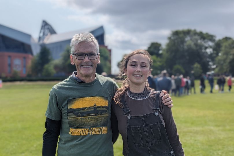 Bruce Springsteen fans in disbelief as dream comes true in Liverpool