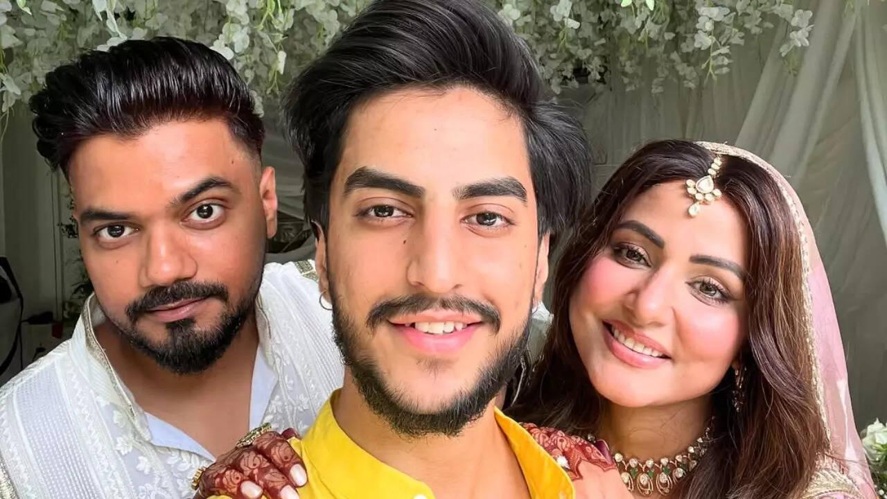Hina Khan's brother shares an adorable pic from the wedding; writes ...
