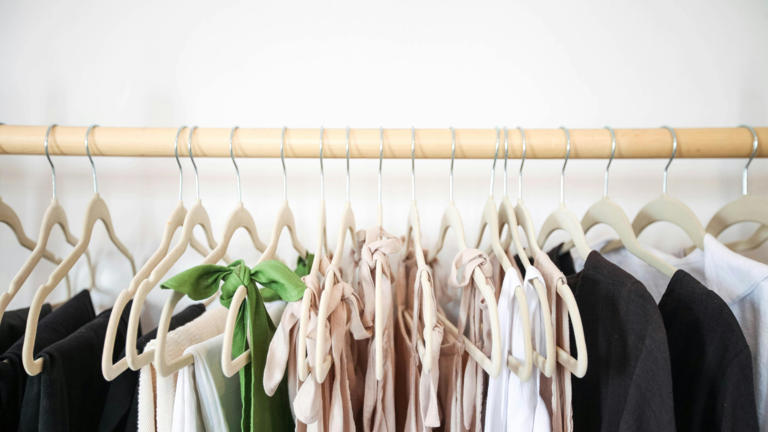 The “capsule method” to help you get dressed when you don’t know what ...