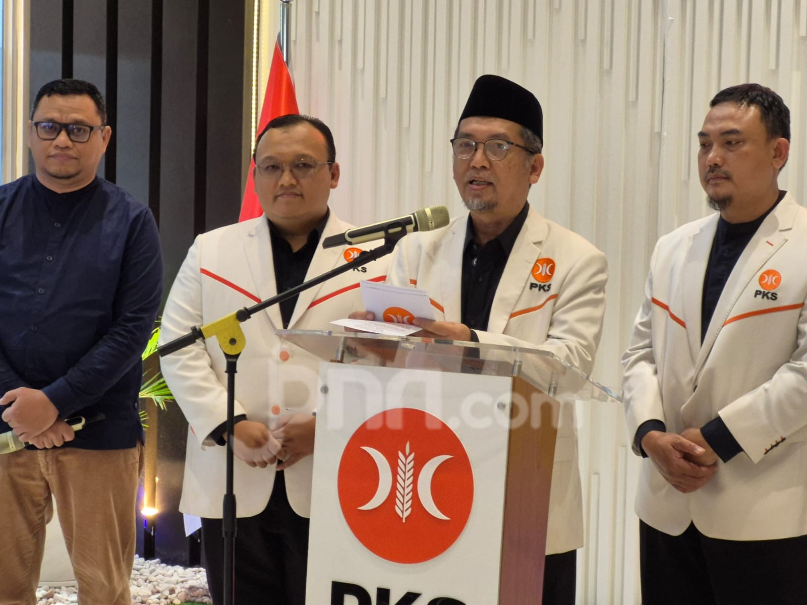 Resmi Menjabat Presiden PKS, Almuzzammil Pilih Sosok Ini Jadi Sekjen ...