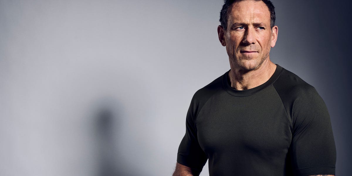 The Exact Workout Jason Fox Uses to Maintain Military-ready Fitness