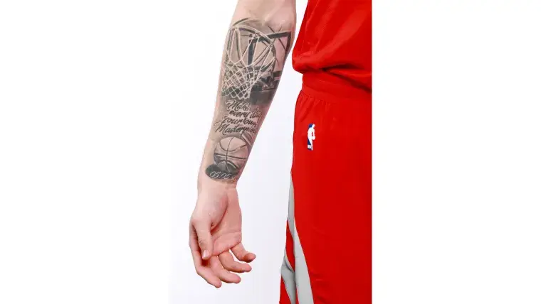 Isaiah Hartenstein tattoos, explained: The meanings behind Thunder ...