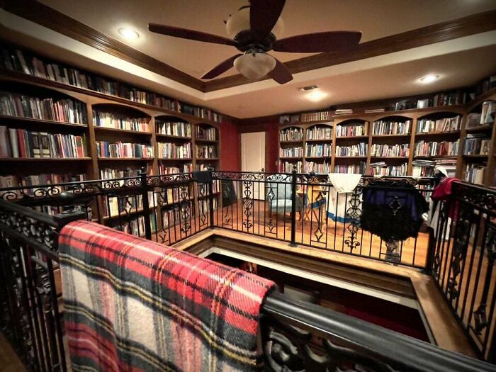 Creative Book Collections To Take A Leaf Out Of For Your Home