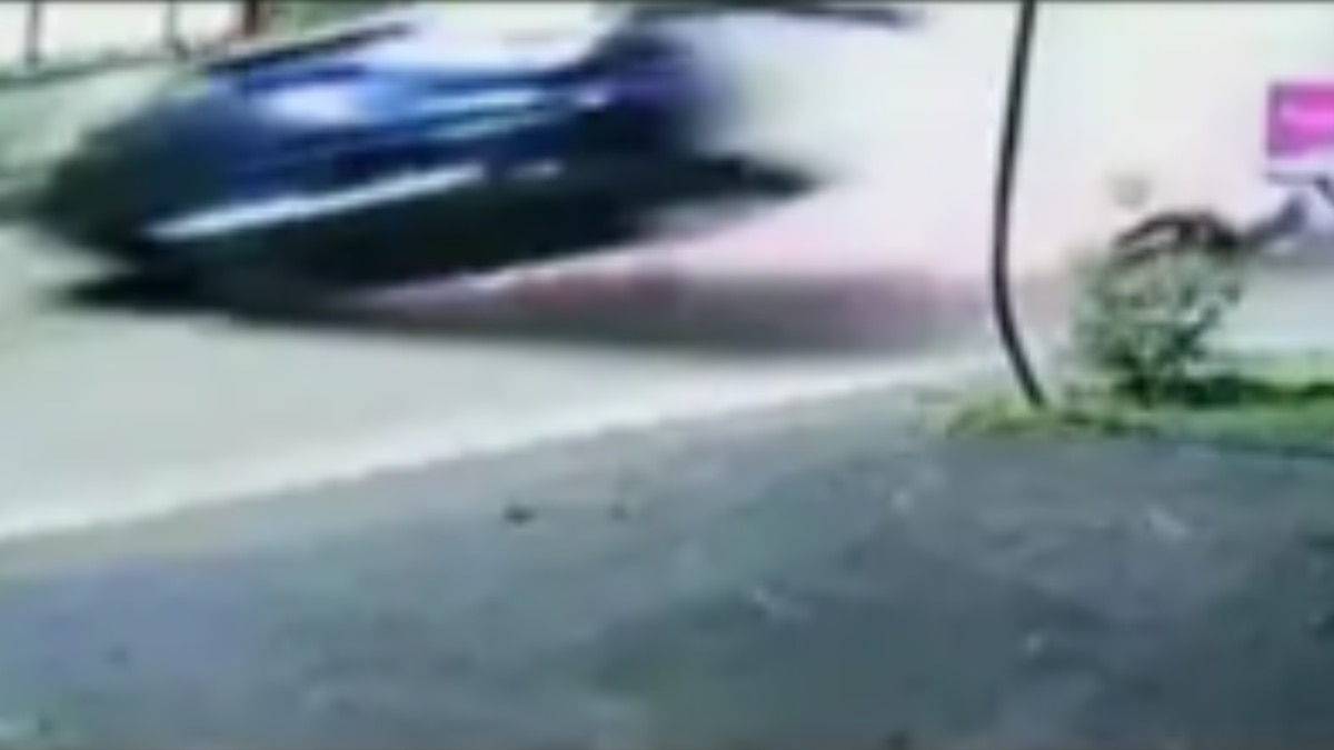 Driver Opens Door Of Speeding Car To Spit Gutka, Vehicle Overturns ...