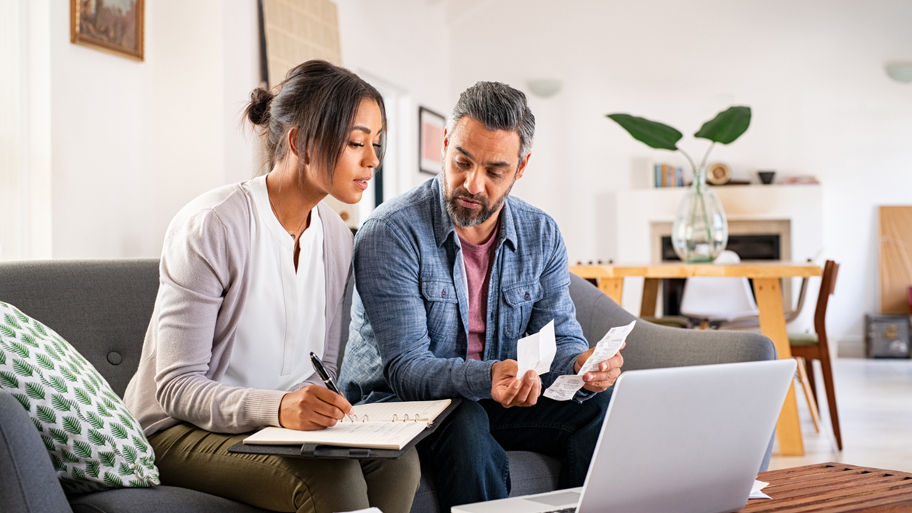 Expert debunks common social media myths about saving, debt and buy now ...