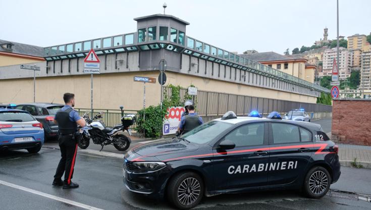 Rivolta in carcere, il sindacato: “Via la direttrice”. Trasferiti 13 ...