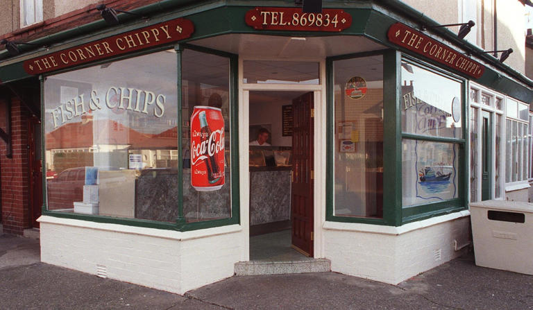 19 popular 1990s fish and chip shops in Blackpool where you got your ...