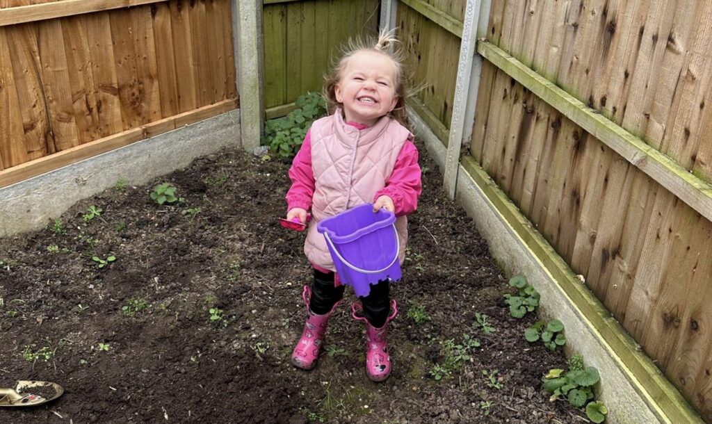 Pint-sized gardener builds ‘fairy garden’ to grow fruit and veg for her ...